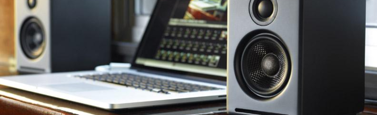 14 Best & Must Have Laptop Accessories (2024) For You to Buy!