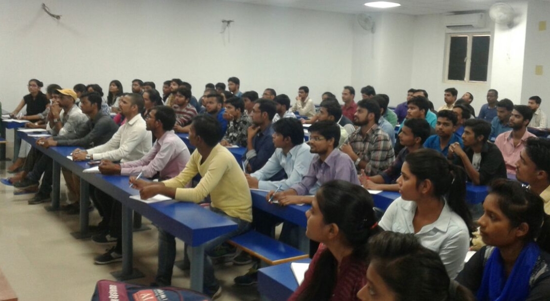 Top 5 IAS Coaching Centers in Lucknow (2024)