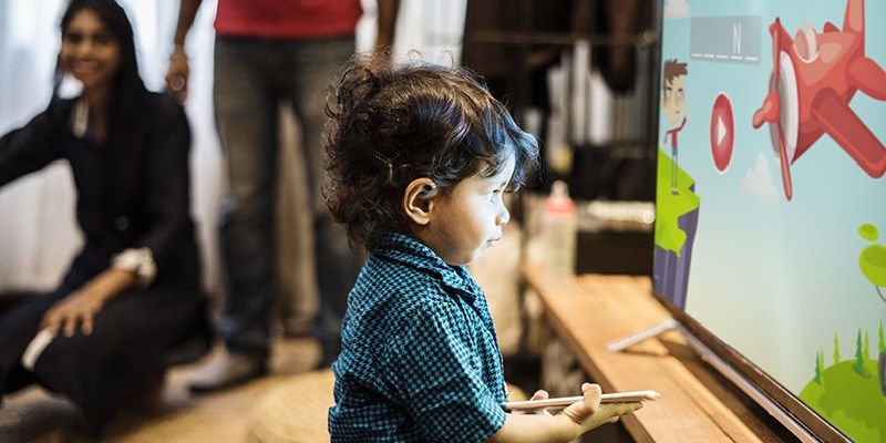 How Smart TV Apps Help your Child to Learn Better?