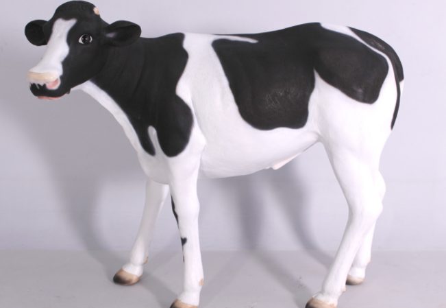 7 Best Life-size Cow Statues To Buy For Your Garden In 2024