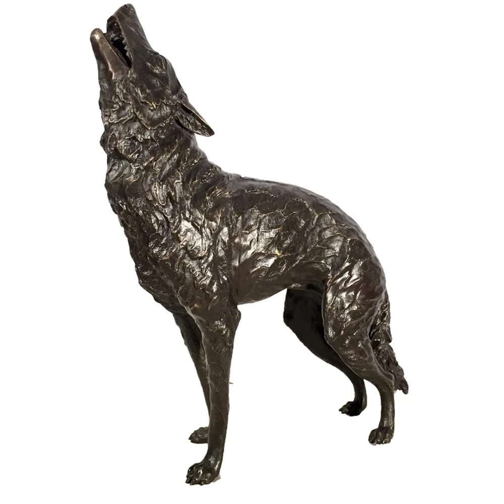 7 Best Life Size Wolf Statue To Buy For Your Garden In 2024